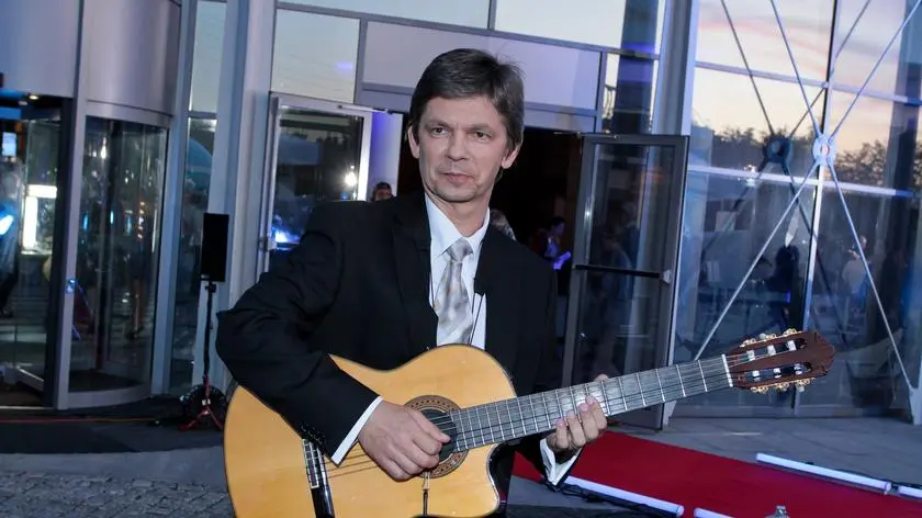 Filip Łobodziński trzy razy brał ślub. Przeżył śmierć ukochanej córki ...