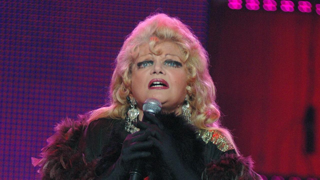 Dom Violetty Villas znów okradziony. Syn mówi, że złodzieje sprzedają ...