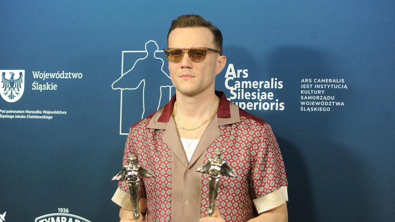 Mrozu o życiu z dala od błysku fleszy. Wspomniał związek z Mariną ...