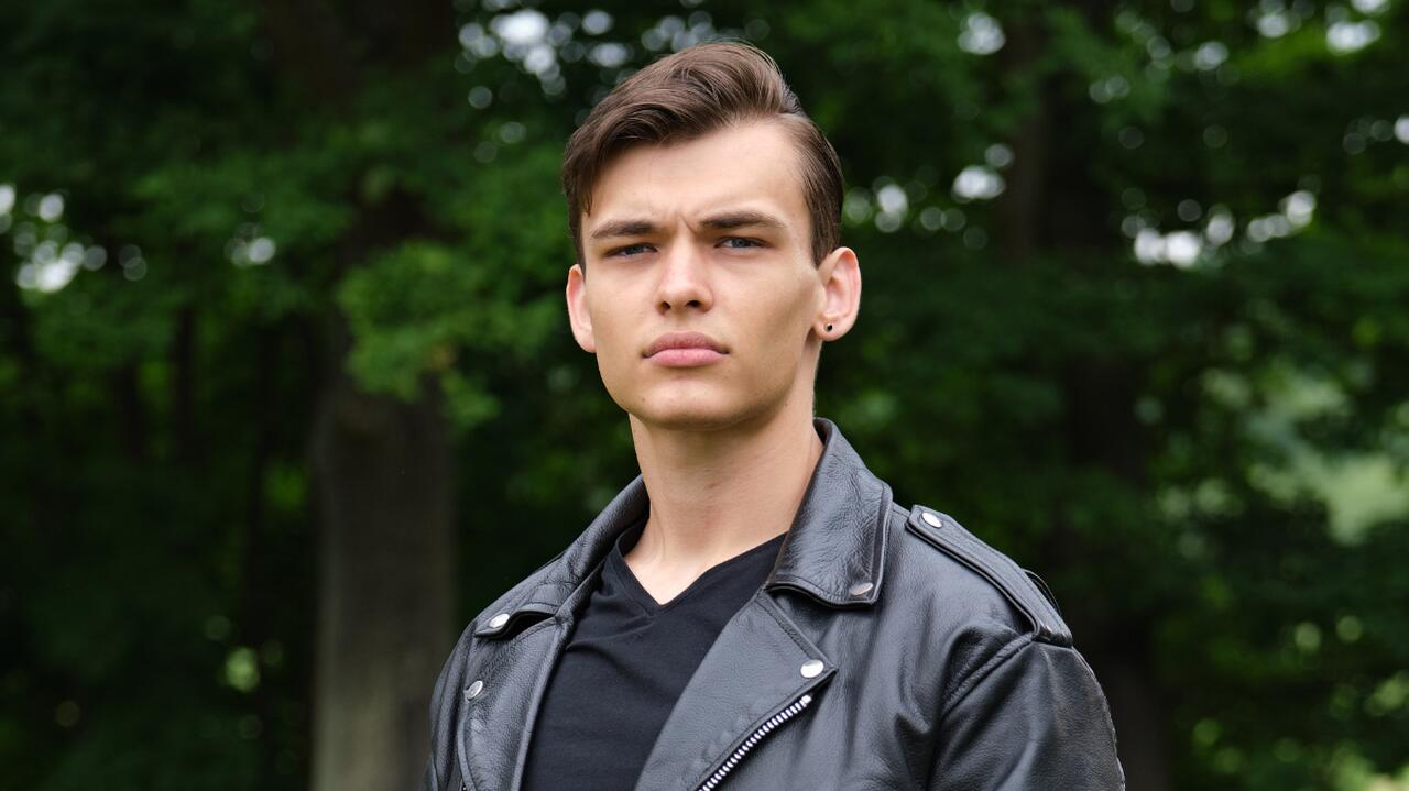 Adam Lochyński z "Top Model" zmienił się nie do poznania. Nowe zdjęcie ...